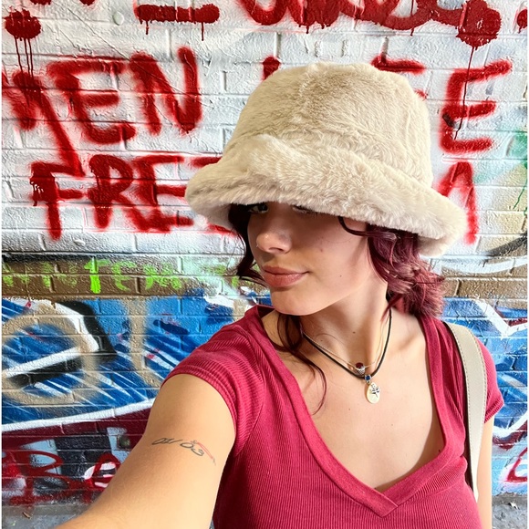 Morgen's Closet (@morgen_freeman) | Poshmark